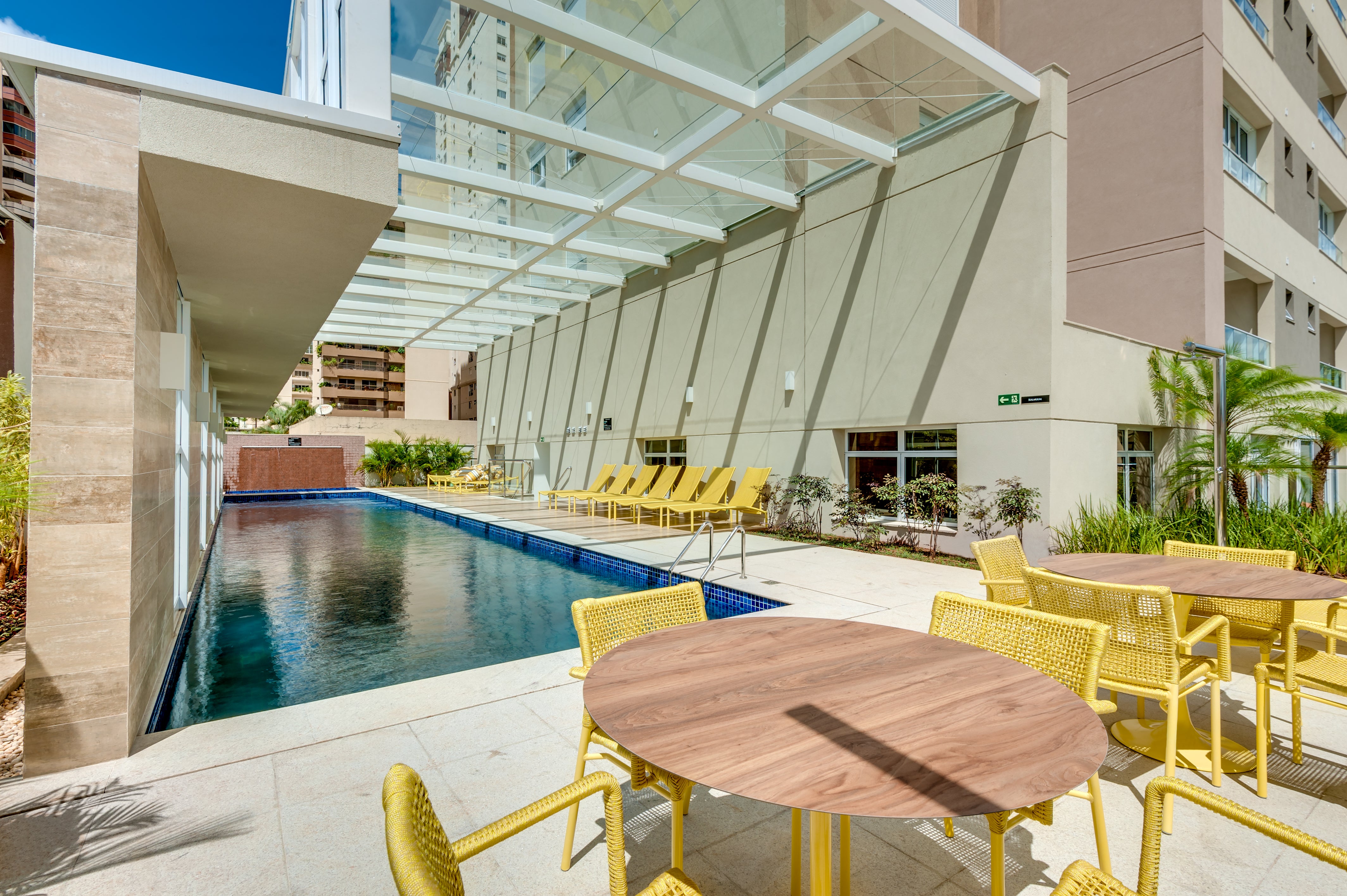 Condo Pool Area, GO – Tidelli
